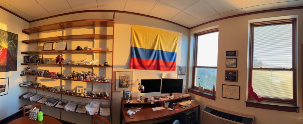 International Faculty Spotlight: Erik Klemetti - Bridging Borders